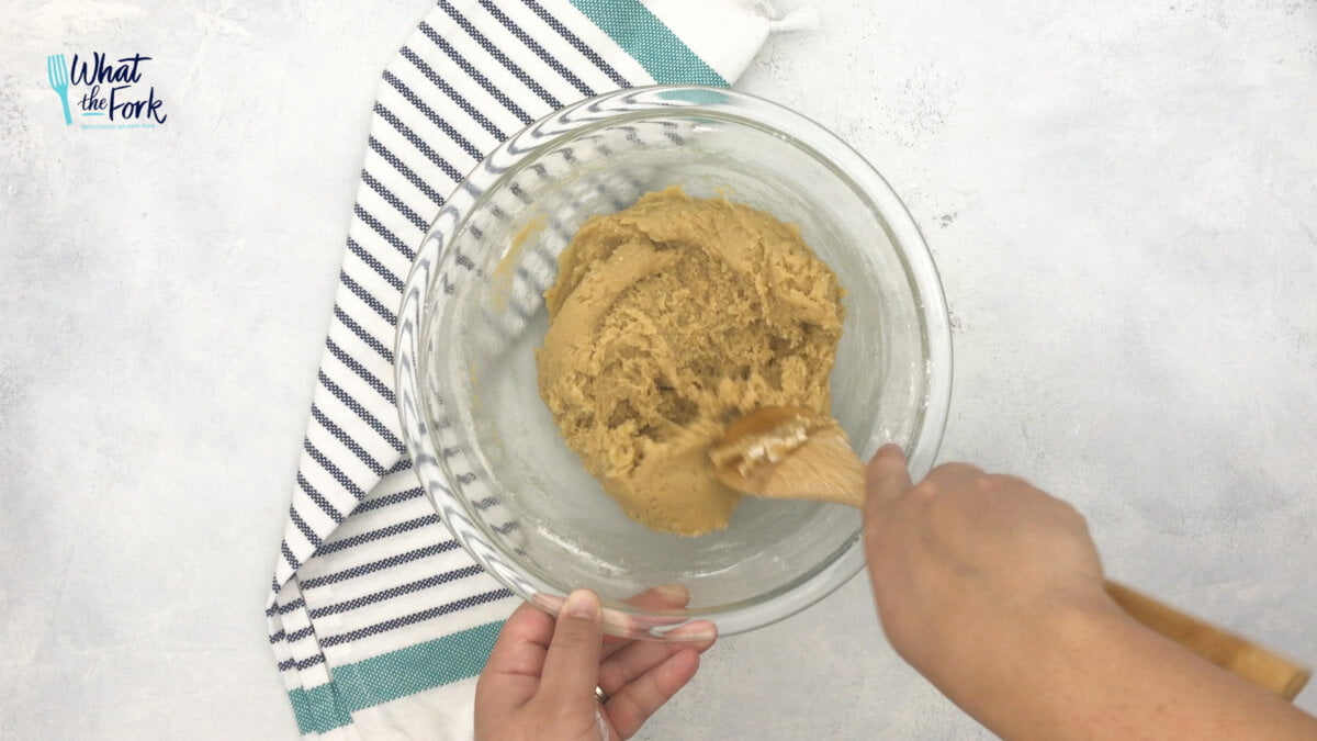 Irresistible Thick and Chewy Gluten Free Chocolate Chip Cookies Recipe ...
